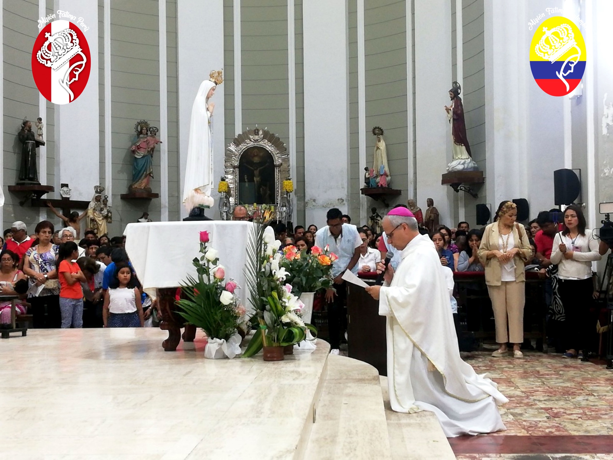 Le pape Léon XIV a prié aux pieds de l’image pèlerine de Fatima ...